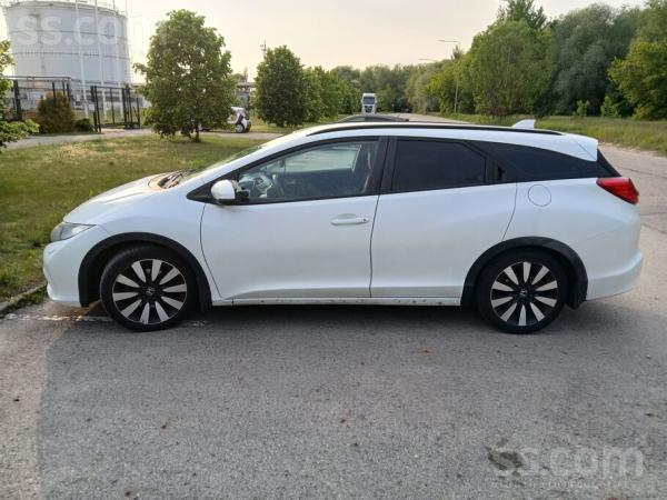 Balts Honda Civic 2014 Rīga, ar dzinēja tilpumu 1.60 L un nobraukumu 214 tūkst. km par 4300 €, foto 1 vietnē AUTOMOTO.COM.LV