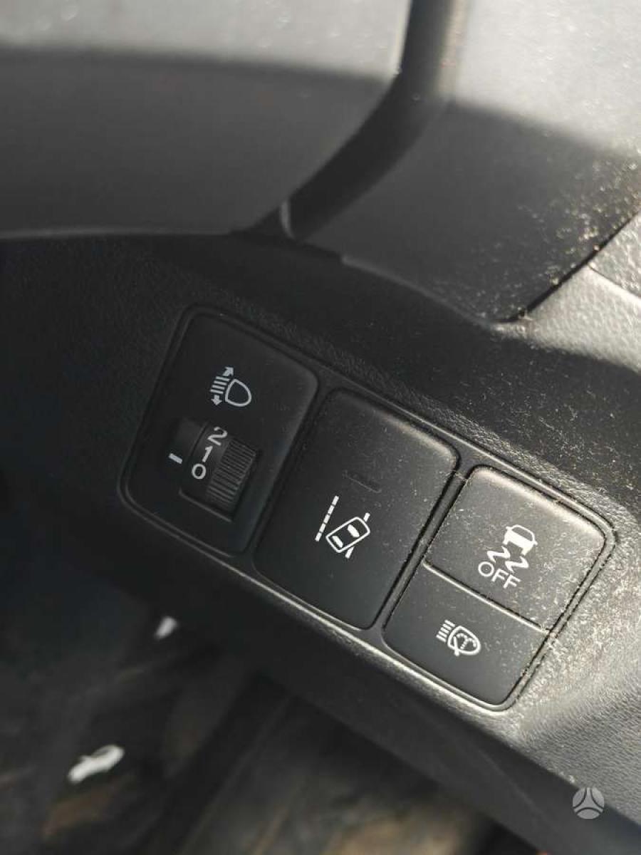 Белый Хонда Цивик 2014 в Вильнюс, объемом двигателя 1.60 л и пробегом 484 тыс. км за 2950 €, фото 25 на AUTOMOTO.COM.LV