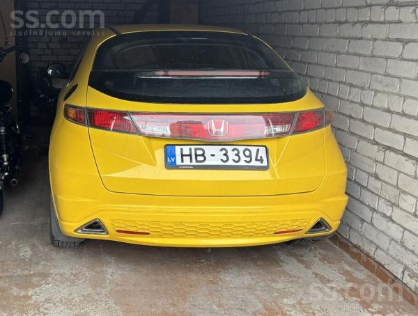 Dzeltens Honda Civic 2008 Rīga, ar dzinēja tilpumu 1.80 L un nobraukumu 220 tūkst. km par 1300 €, foto 5 vietnē AUTOMOTO.COM.LV
