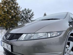 Yellow Honda Civic 2010 in Vilnius, with an engine capacity of 1.80 L and mileage of 200 thousand km for 2850 €, photo 6 on AUTOMOTO.COM.LV