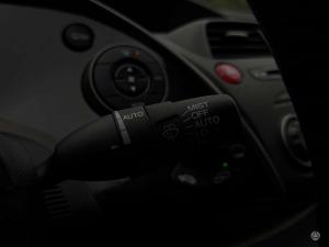 Dzeltens Honda Civic 2010 Viļņa, ar dzinēja tilpumu 1.80 L un nobraukumu 225 tūkst. km par 2950 €, foto 42 vietnē AUTOMOTO.COM.LV