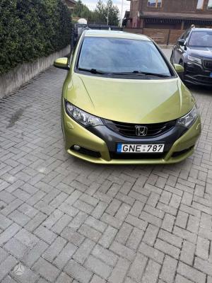 Dzeltens Honda Civic 2013 Kauņa, ar dzinēja tilpumu 1.80 L un nobraukumu 122 tūkst. km par 7200 €, foto 13 vietnē AUTOMOTO.COM.LV