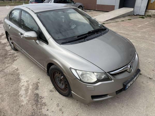 Dzeltens Honda Civic 2008 Kauņa, ar dzinēja tilpumu 1.80 L un nobraukumu 220 tūkst. km par 850 €, foto 2 vietnē AUTOMOTO.COM.LV