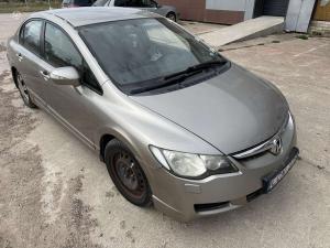 Желтый Хонда Цивик 2008 в Каунас, объемом двигателя 1.80 л и пробегом 220 тыс. км за 850 €, фото 3 на AUTOMOTO.COM.LV