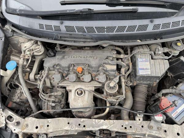 Dzeltens Honda Civic 2008 Kauņa, ar dzinēja tilpumu 1.80 L un nobraukumu 220 tūkst. km par 850 €, foto 6 vietnē AUTOMOTO.COM.LV