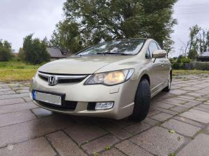 Yellow Honda Civic 2008 in Kaunas, with an engine capacity of 1.80 L and mileage of 350 thousand km for 800 €, photo 3 on AUTOMOTO.COM.LV