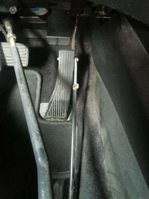 Dzeltens Honda Civic 2008 Viļņa, ar dzinēja tilpumu 1.80 L un nobraukumu 178 tūkst. km par 990 €, foto 5 vietnē AUTOMOTO.COM.LV
