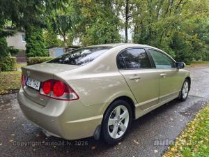 Dzeltens Honda Civic 2008 Tallina, ar dzinēja tilpumu 1.80 L un nobraukumu 180 tūkst. km par 2990 €, foto 5 vietnē AUTOMOTO.COM.LV