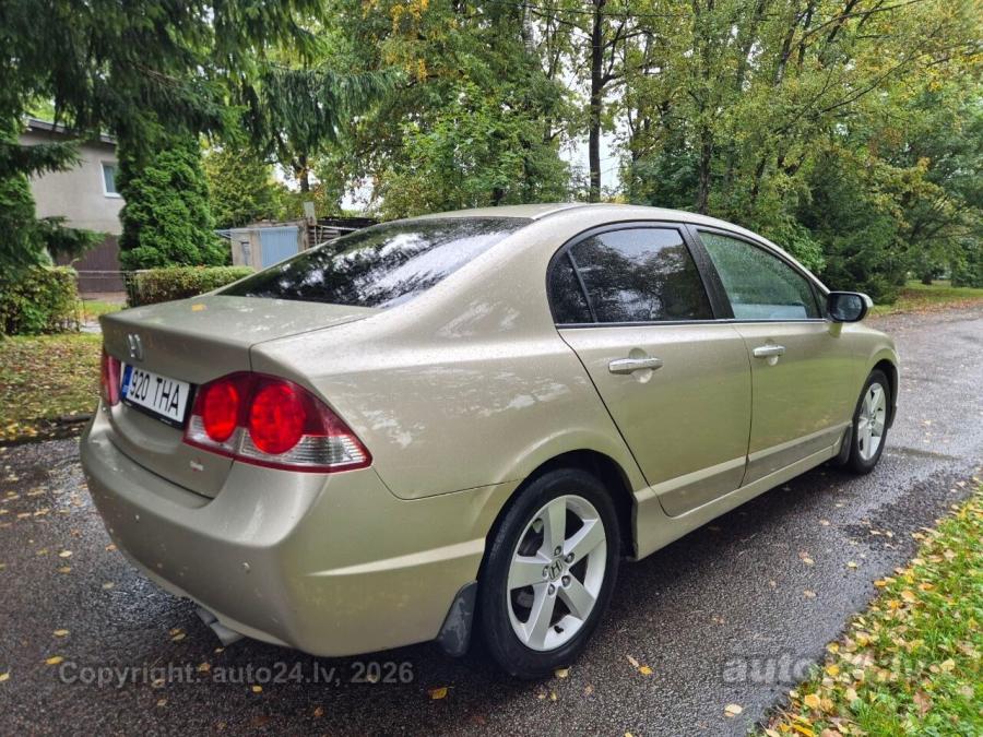 Dzeltens Honda Civic 2008 Tallina, ar dzinēja tilpumu 1.80 L un nobraukumu 180 tūkst. km par 2990 €, foto 5 vietnē AUTOMOTO.COM.LV