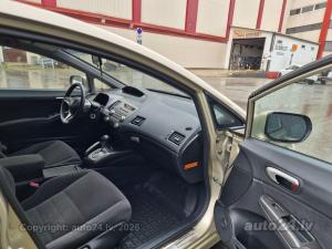 Dzeltens Honda Civic 2008 Tallina, ar dzinēja tilpumu 1.80 L un nobraukumu 180 tūkst. km par 2990 €, foto 9 vietnē AUTOMOTO.COM.LV