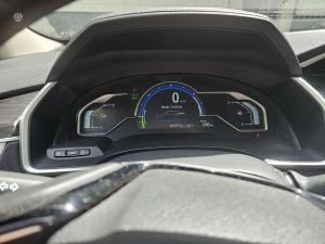 Grey Honda Clarity 2018 in Telschi, with an engine capacity of 1.50 L and mileage of 82 thousand km for 17000 €, photo 9 on AUTOMOTO.COM.LV