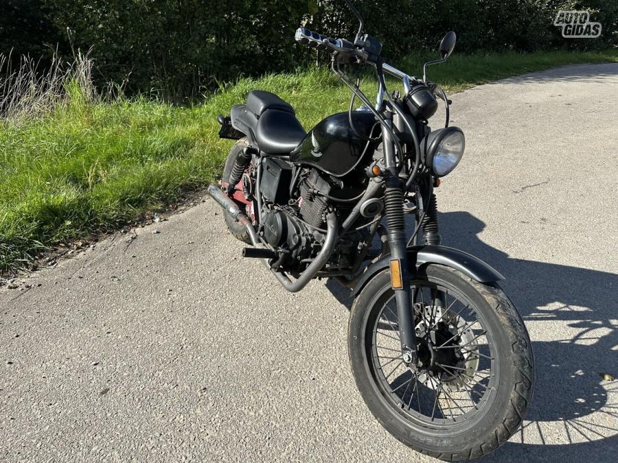 Black Honda CMX 1986 in Vilnius, with an engine capacity of 0.45 L and mileage of 54 thousand km for 1200 €, photo 4 on AUTOMOTO.COM.LV