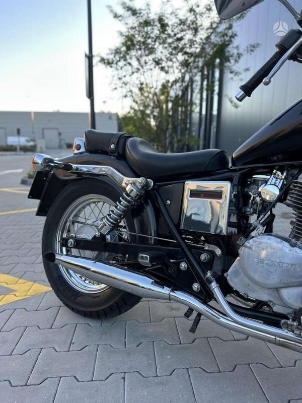 Black Honda CMX 1998 in Vilnius, with an engine capacity of 0.25 L and mileage of 19 thousand km for 2100 €, photo 5 on AUTOMOTO.COM.LV