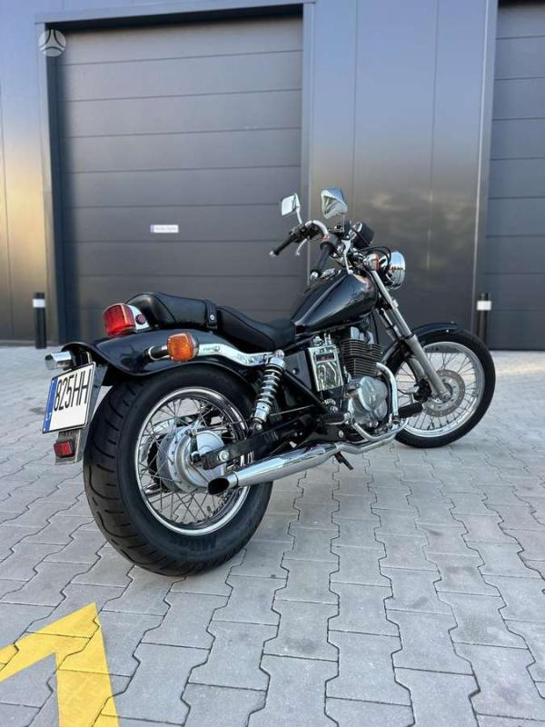 Black Honda CMX 1998 in Vilnius, with an engine capacity of 0.25 L and mileage of 19 thousand km for 2100 €, photo 6 on AUTOMOTO.COM.LV