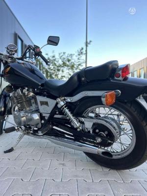 Black Honda CMX 1998 in Vilnius, with an engine capacity of 0.25 L and mileage of 19 thousand km for 2100 €, photo 9 on AUTOMOTO.COM.LV