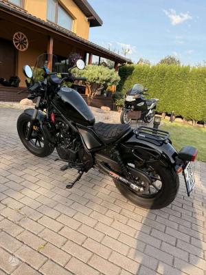 Black Honda CMX 2018 in Vilnius, with an engine capacity of 0.50 L and mileage of 4 thousand km for 4999 €, photo 3 on AUTOMOTO.COM.LV