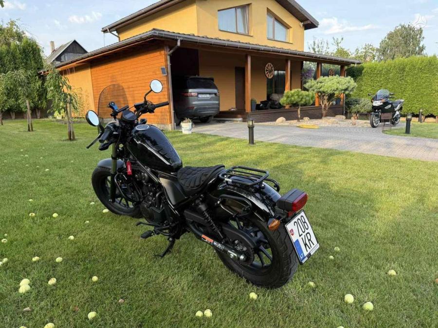 Black Honda CMX 2018 in Vilnius, with an engine capacity of 0.50 L and mileage of 4 thousand km for 4999 €, photo 10 on AUTOMOTO.COM.LV