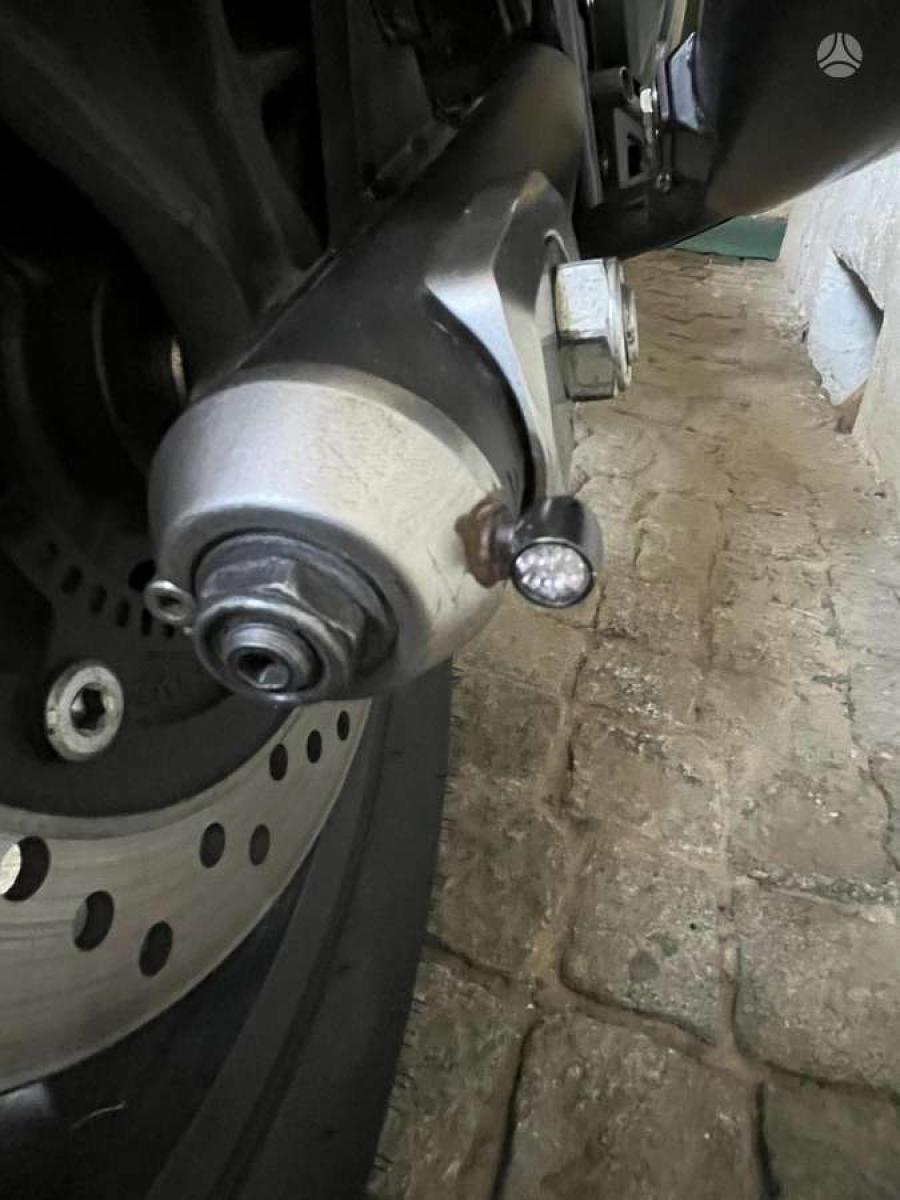 Black Honda CMX 2018 in Vilnius, with an engine capacity of 0.50 L and mileage of 23 thousand km for 4099 €, photo 8 on AUTOMOTO.COM.LV