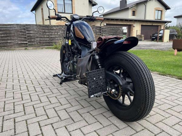 Black Honda CMX 2018 in Vilnius, with an engine capacity of 0.50 L and mileage of 23 thousand km for 3999 €, photo 8 on AUTOMOTO.COM.LV