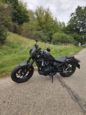 Black Honda CMX 2020 in Vilnius, with an engine capacity of 0.50 L and mileage of 19 thousand km for 4850 €, photo  on AUTOMOTO.COM.LV