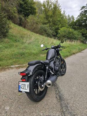 Black Honda CMX 2020 in Vilnius, with an engine capacity of 0.50 L and mileage of 19 thousand km for 4850 €, photo 6 on AUTOMOTO.COM.LV