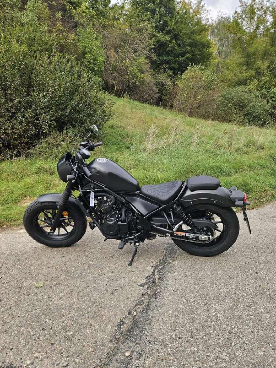 Black Honda CMX 2020 in Vilnius, with an engine capacity of 0.50 L and mileage of 19 thousand km for 4850 €, photo 7 on AUTOMOTO.COM.LV
