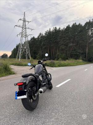 Black Honda CMX 2021 in Jonava, with an engine capacity of 0.50 L and mileage of 14 thousand km for 5699 €, photo 3 on AUTOMOTO.COM.LV