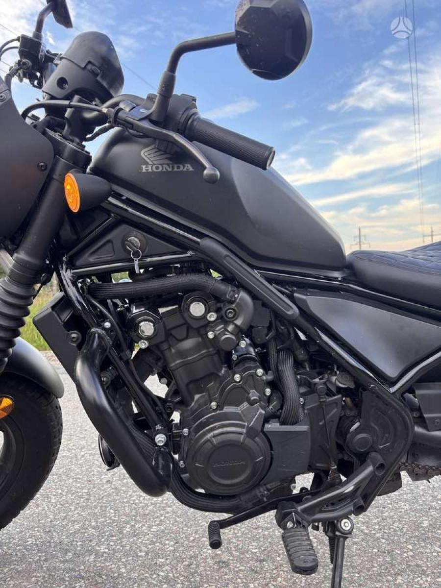Black Honda CMX 2021 in Jonava, with an engine capacity of 0.50 L and mileage of 14 thousand km for 5699 €, photo 9 on AUTOMOTO.COM.LV