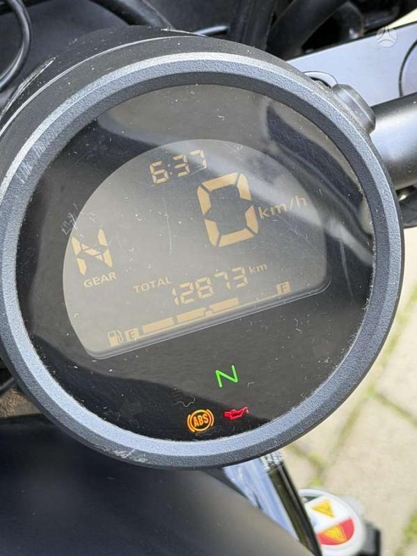 Black Honda CMX 2021 in Kaunas, with an engine capacity of 0.50 L and mileage of 13 thousand km for 5200 €, photo 7 on AUTOMOTO.COM.LV