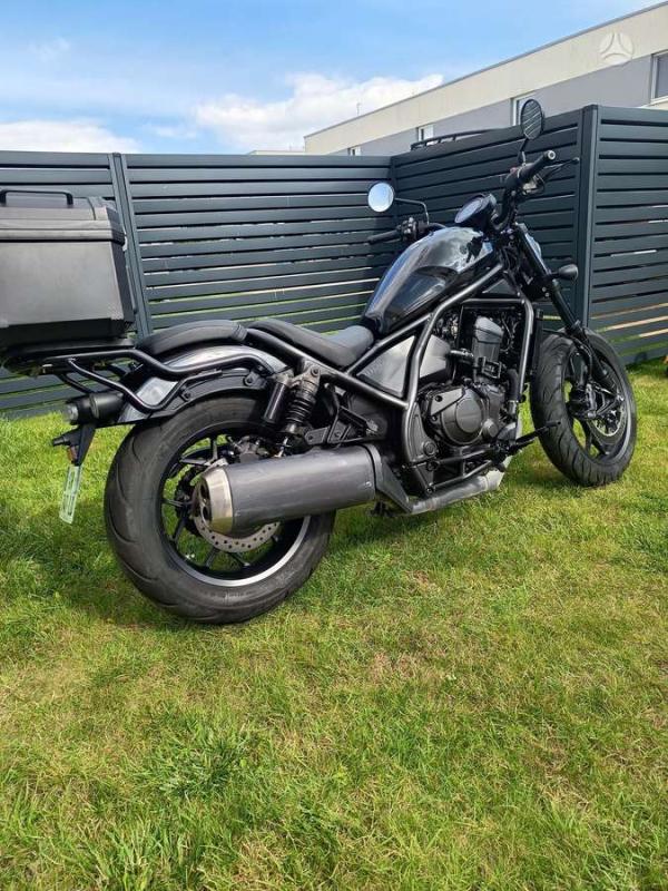 Black Honda CMX 2023 in Kaunas, with an engine capacity of 1.10 L and mileage of 23 thousand km for 5800 €, photo 4 on AUTOMOTO.COM.LV
