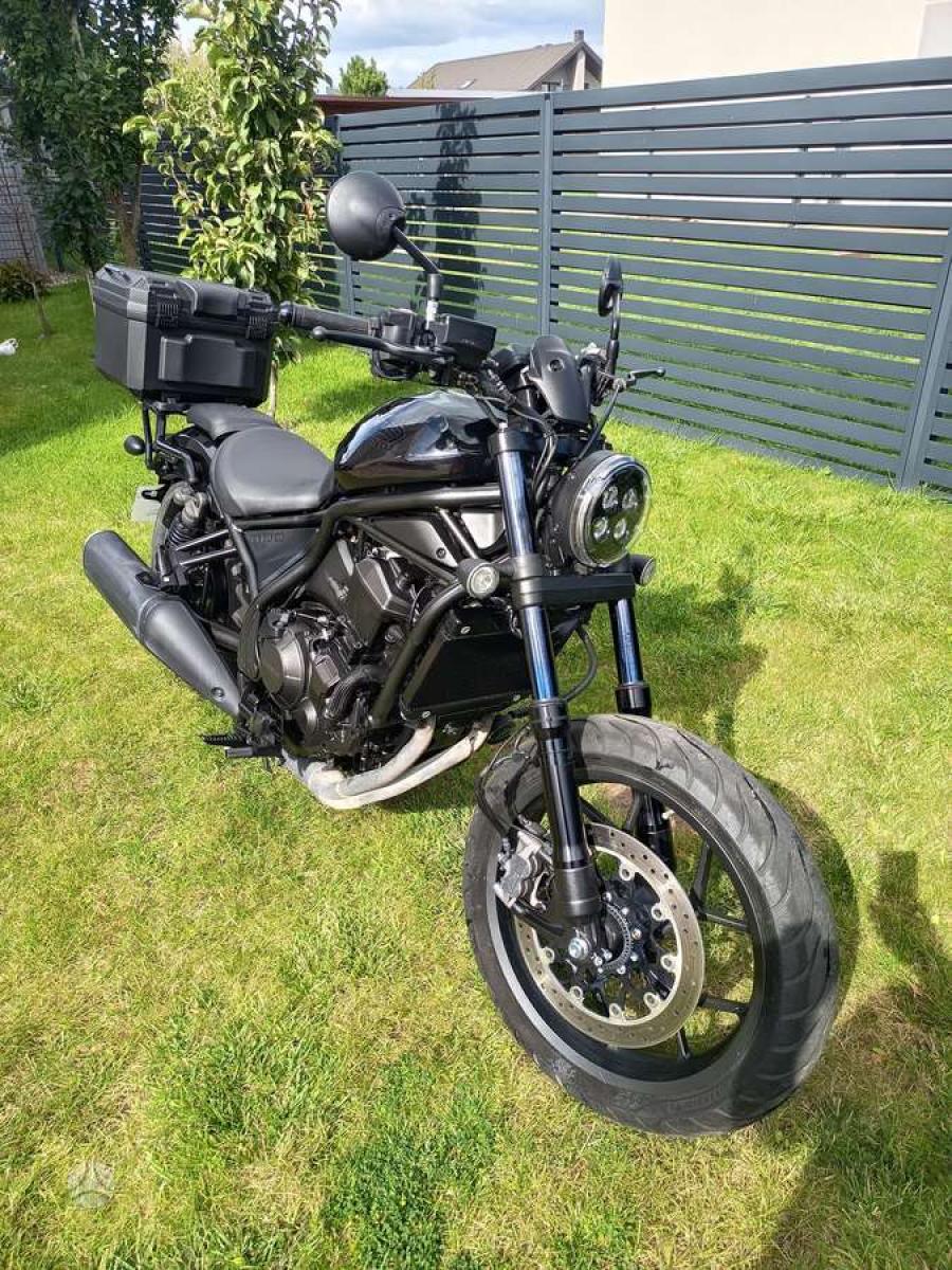Black Honda CMX 2023 in Kaunas, with an engine capacity of 1.10 L and mileage of 23 thousand km for 5800 €, photo 5 on AUTOMOTO.COM.LV