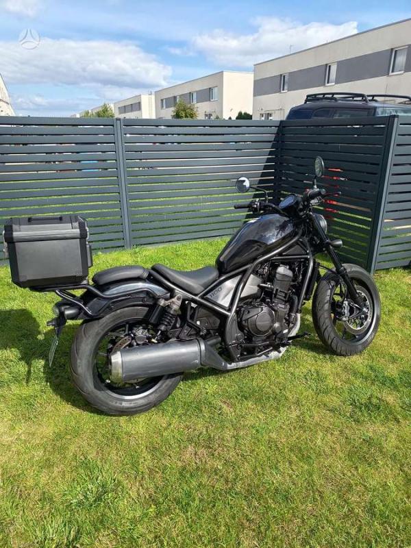 Black Honda CMX 2023 in Kaunas, with an engine capacity of 1.10 L and mileage of 23 thousand km for 5800 €, photo 6 on AUTOMOTO.COM.LV
