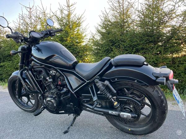 Black Honda CMX 2023 in Alytus, with an engine capacity of 1.10 L and mileage of 9 thousand km for 7299 €, photo 7 on AUTOMOTO.COM.LV