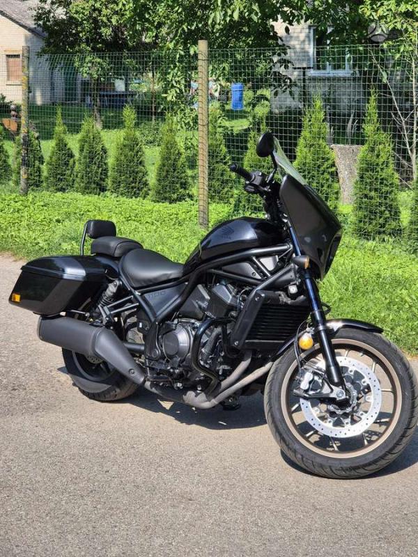 Black Honda CMX 2024 in Kaunas, with an engine capacity of 1.10 L and mileage of 14 thousand km for 8250 €, photo 1 on AUTOMOTO.COM.LV
