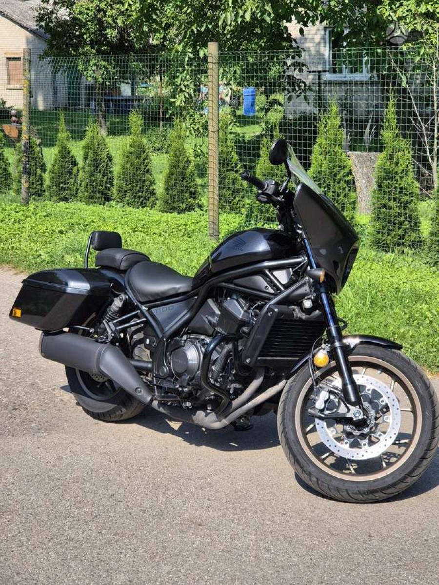 Black Honda CMX 2024 in Kaunas, with an engine capacity of 1.10 L and mileage of 14 thousand km for 8250 €, photo 1 on AUTOMOTO.COM.LV