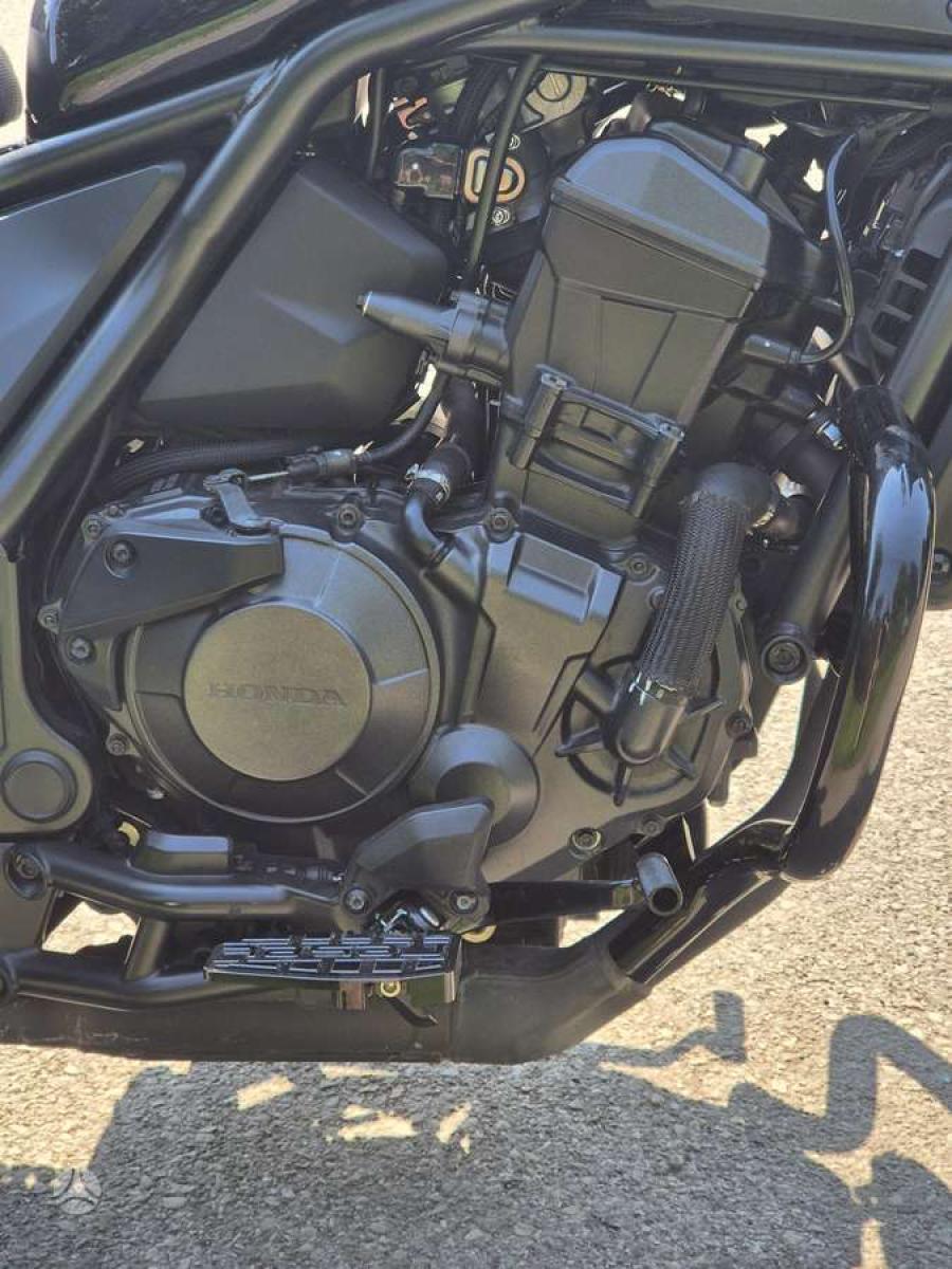 Black Honda CMX 2024 in Kaunas, with an engine capacity of 1.10 L and mileage of 14 thousand km for 8250 €, photo 16 on AUTOMOTO.COM.LV
