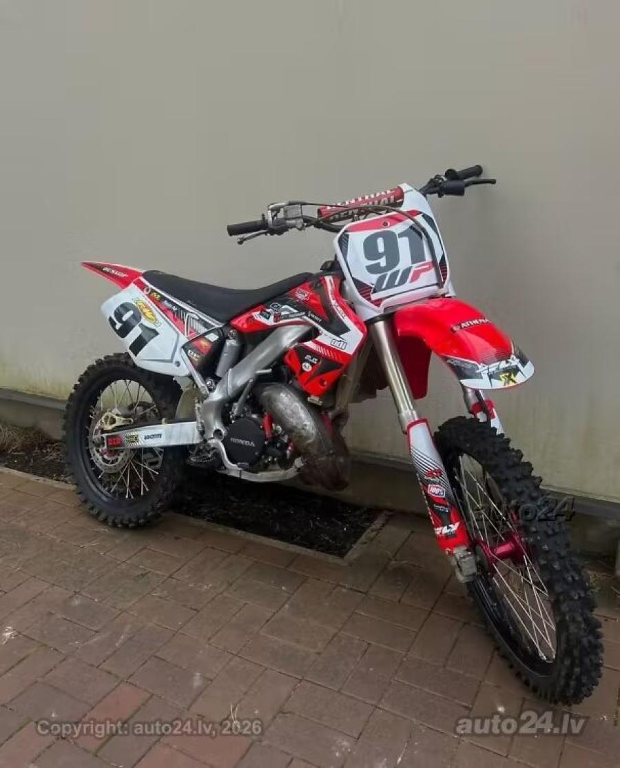 Honda CR 125 2000 in Tallinn, with an engine capacity of 0.13 L and mileage of 0 thousand km for 2600 €, photo 1 on AUTOMOTO.COM.LV