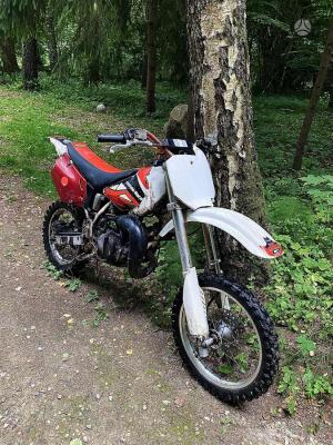 Red Honda CR 2002 in Vilnius, with an engine capacity of 85.00 L and mileage of 0 thousand km for 600 €, photo  on AUTOMOTO.COM.LV