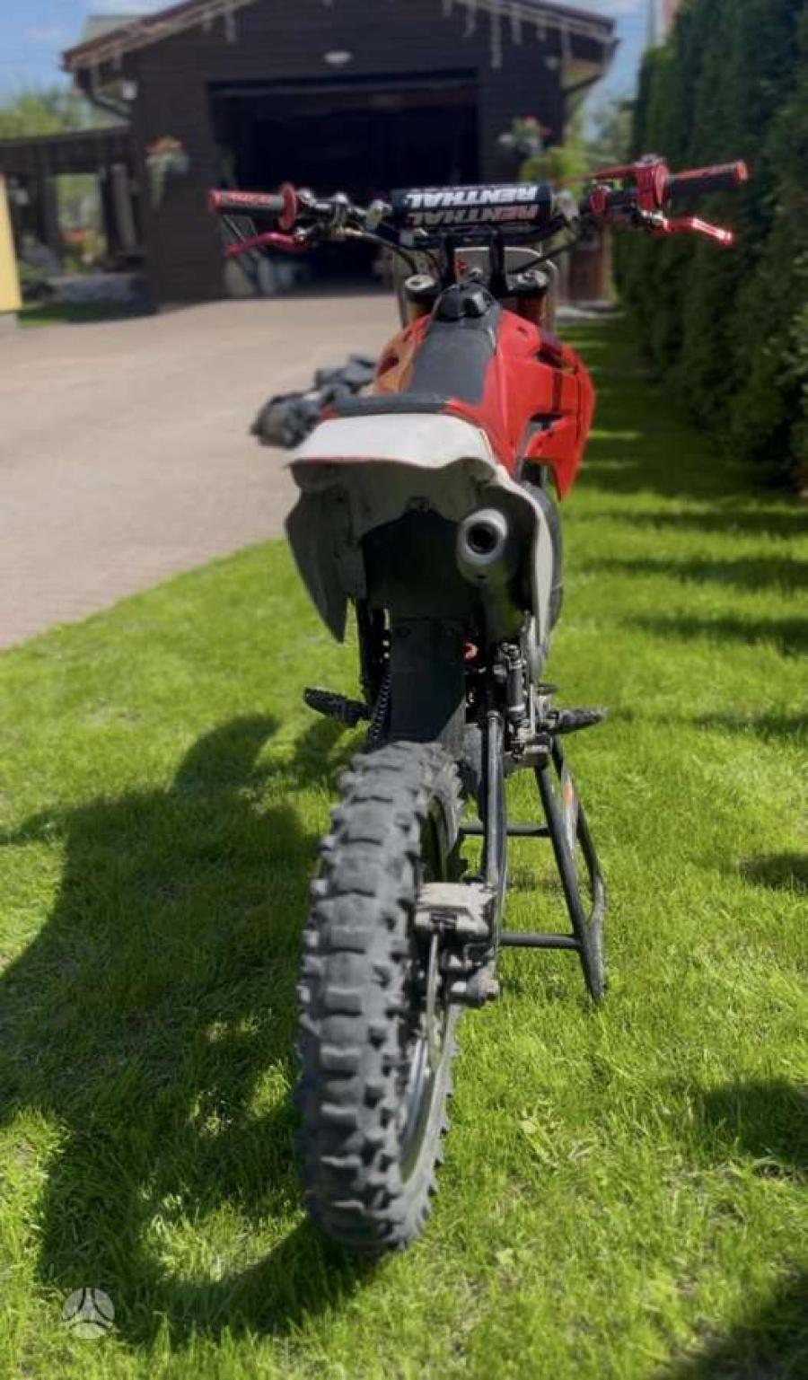 Red Honda CR 2007 in Klaipeda, with an engine capacity of 85.00 L and mileage of 0 thousand km for 1300 €, photo 3 on AUTOMOTO.COM.LV