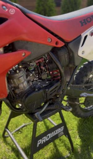 Red Honda CR 2007 in Klaipeda, with an engine capacity of 85.00 L and mileage of 0 thousand km for 1300 €, photo 6 on AUTOMOTO.COM.LV