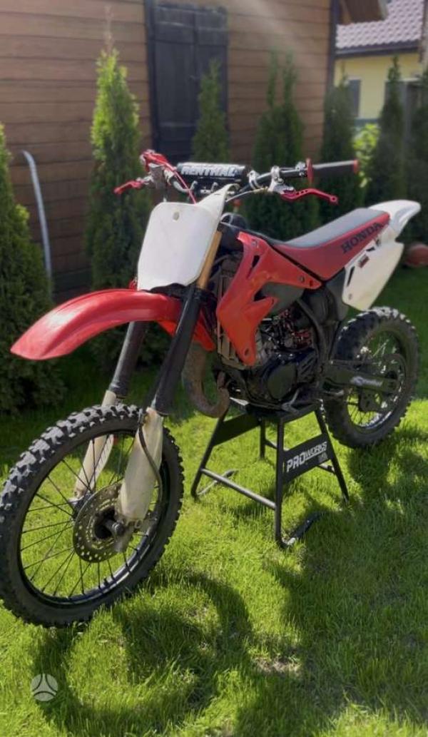 Red Honda CR 2007 in Klaipeda, with an engine capacity of 85.00 L and mileage of 0 thousand km for 1300 €, photo 10 on AUTOMOTO.COM.LV