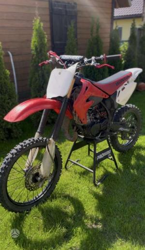 Red Honda CR 2007 in Klaipeda, with an engine capacity of 85.00 L and mileage of 0 thousand km for 1300 €, photo 11 on AUTOMOTO.COM.LV