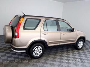 Smilšu krāsa Honda CR-V 2002 Tallina, ar dzinēja tilpumu 2.00 L un nobraukumu 216 tūkst. km par 1999 €, foto 3 vietnē AUTOMOTO.COM.LV