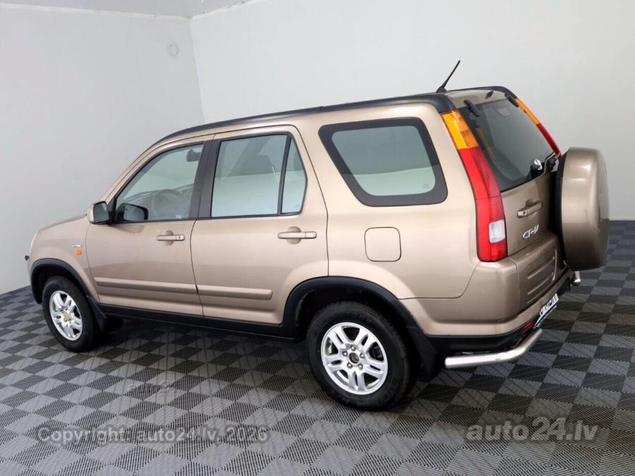 Smilšu krāsa Honda CR-V 2002 Tallina, ar dzinēja tilpumu 2.00 L un nobraukumu 216 tūkst. km par 1999 €, foto 4 vietnē AUTOMOTO.COM.LV