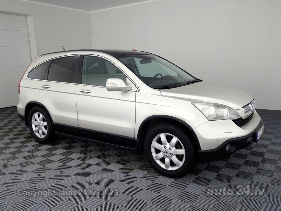 Smilšu krāsa Honda CR-V 2007 Tallina, ar dzinēja tilpumu 2.00 L un nobraukumu 267 tūkst. km par 2999 €, foto 1 vietnē AUTOMOTO.COM.LV