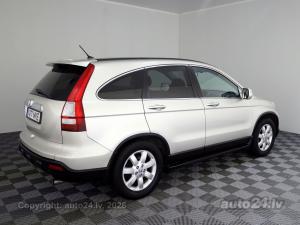 Smilšu krāsa Honda CR-V 2007 Tallina, ar dzinēja tilpumu 2.00 L un nobraukumu 267 tūkst. km par 2999 €, foto 4 vietnē AUTOMOTO.COM.LV