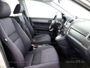 Smilšu krāsa Honda CR-V 2007 Tallina, ar dzinēja tilpumu 2.00 L un nobraukumu 267 tūkst. km par 2999 €, foto 7 vietnē AUTOMOTO.COM.LV