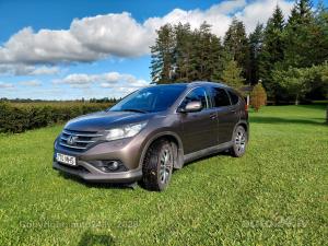 Beige Honda CR-V 2012 in Rapla, with an engine capacity of 2.00 L and mileage of 309 thousand km for 8000 €, photo 3 on AUTOMOTO.COM.LV