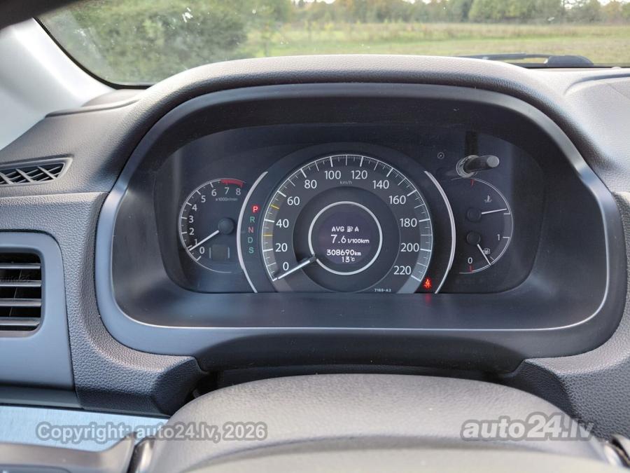 Beige Honda CR-V 2012 in Rapla, with an engine capacity of 2.00 L and mileage of 309 thousand km for 8000 €, photo 12 on AUTOMOTO.COM.LV