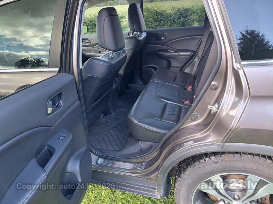 Beige Honda CR-V 2012 in Rapla, with an engine capacity of 2.00 L and mileage of 309 thousand km for 8000 €, photo 14 on AUTOMOTO.COM.LV